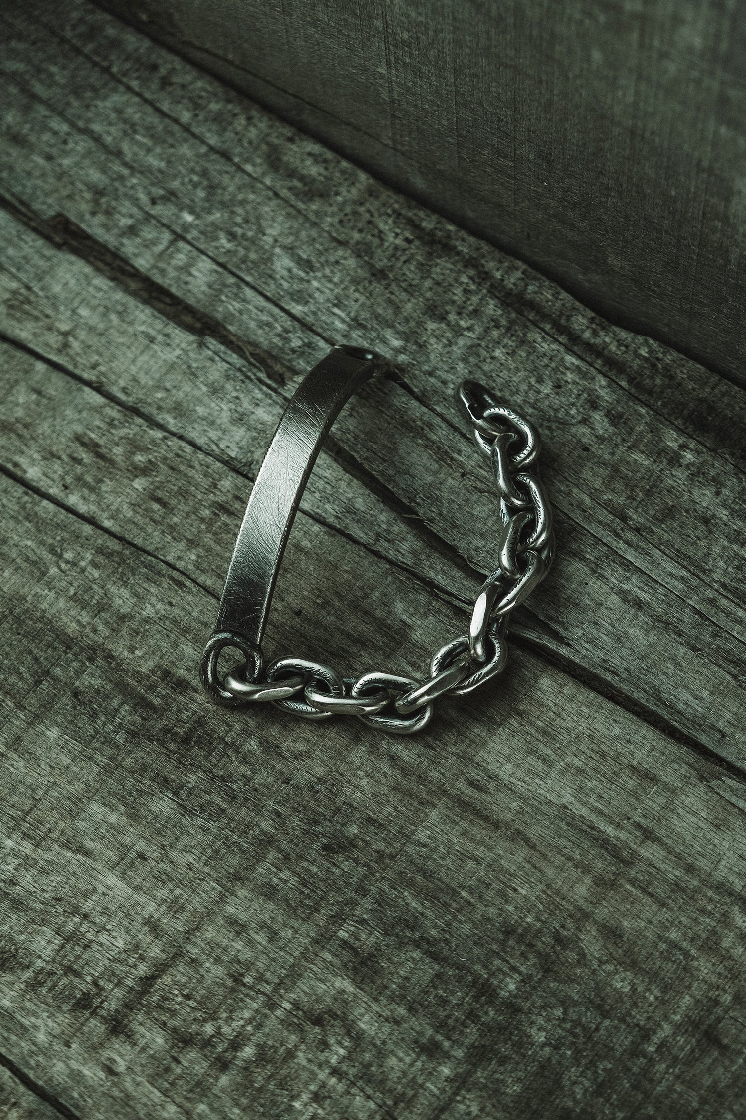 CERBERUS CHAIN CUFF – Paisios Mentesidis